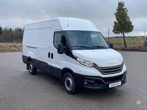 White Iveco Daily 2022 in Ukmerge, with an engine capacity of 2.29 L and mileage of 143 thousand km for 12900 €, photo 4 on AUTOMOTO.COM.LV