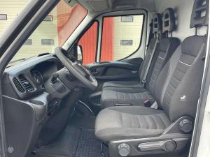 White Iveco Daily 2022 in Ukmerge, with an engine capacity of 2.29 L and mileage of 143 thousand km for 12900 €, photo 11 on AUTOMOTO.COM.LV