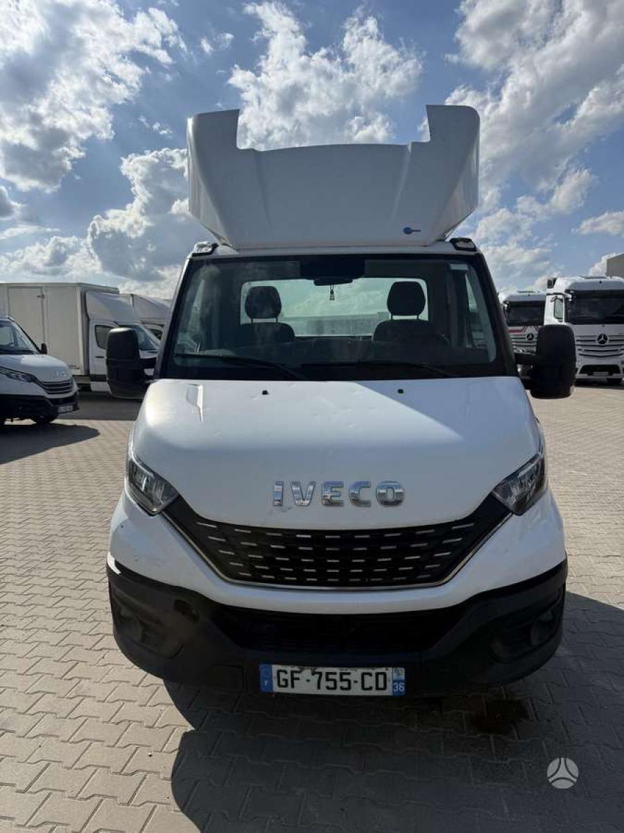 Balts Iveco Daily 2022 Kauņa, ar dzinēja tilpumu 3.00 L un nobraukumu 359 tūkst. km par 14350 €, foto 9 vietnē AUTOMOTO.COM.LV