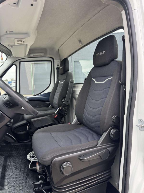 Balts Iveco Daily 2022 Kauņa, ar dzinēja tilpumu 3.00 L un nobraukumu 330 tūkst. km par 12450 €, foto 9 vietnē AUTOMOTO.COM.LV