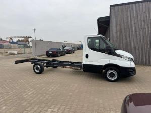 White Iveco Daily 2022 in Kaunas, with an engine capacity of 3.00 L and mileage of 209 thousand km for 13800 €, photo 4 on AUTOMOTO.COM.LV
