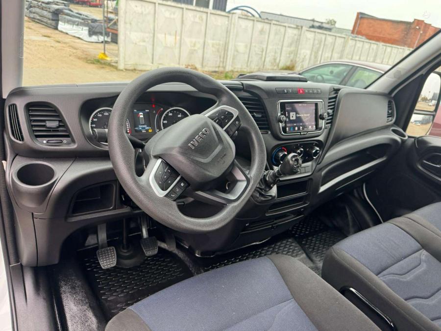 White Iveco Daily 2022 in Kaunas, with an engine capacity of 3.00 L and mileage of 209 thousand km for 13800 €, photo 9 on AUTOMOTO.COM.LV