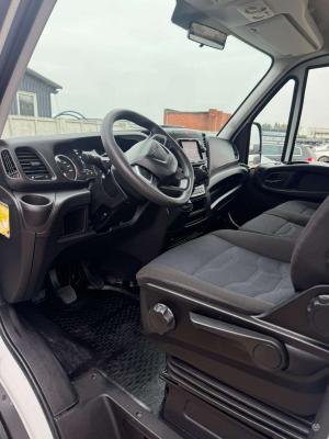 White Iveco Daily 2022 in Kaunas, with an engine capacity of 3.00 L and mileage of 209 thousand km for 13800 €, photo 11 on AUTOMOTO.COM.LV