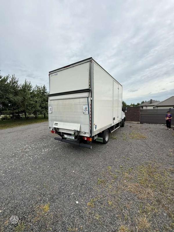 Balts Iveco Daily 2023 Marijampole, ar dzinēja tilpumu 3.00 L un nobraukumu 70 tūkst. km par 43681 €, foto 7 vietnē AUTOMOTO.COM.LV