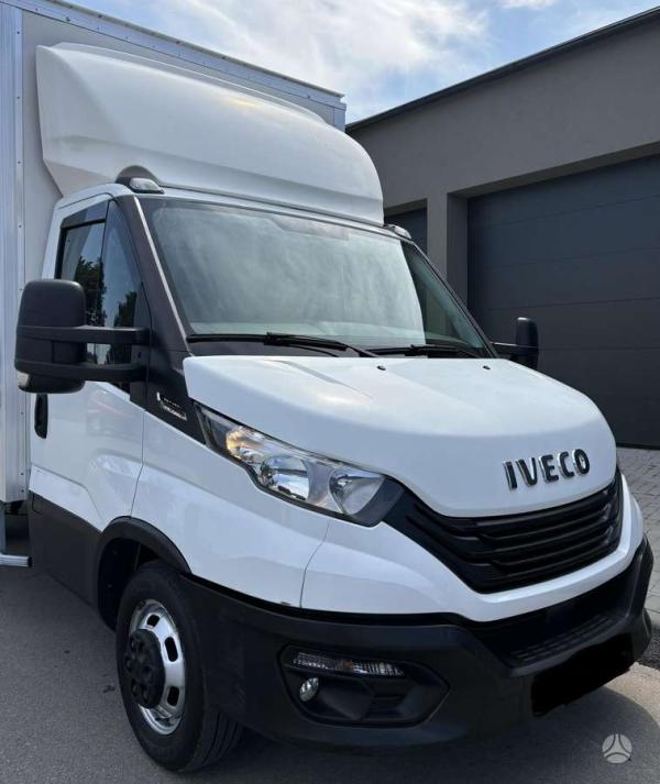 White Iveco Daily 2023 in Kaunas, with an engine capacity of 3.00 L and mileage of 140 thousand km for 17999 €, photo 2 on AUTOMOTO.COM.LV