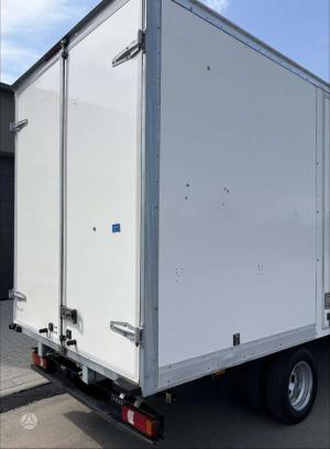 White Iveco Daily 2023 in Kaunas, with an engine capacity of 3.00 L and mileage of 140 thousand km for 17999 €, photo 10 on AUTOMOTO.COM.LV