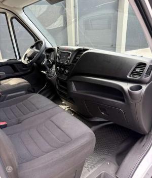 White Iveco Daily 2023 in Kaunas, with an engine capacity of 3.00 L and mileage of 140 thousand km for 17999 €, photo 22 on AUTOMOTO.COM.LV
