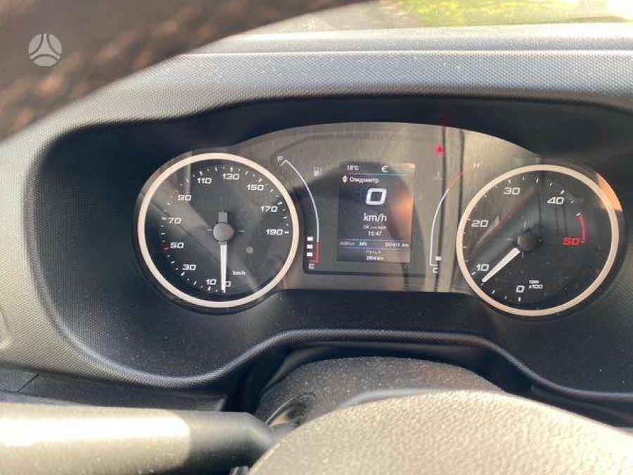 Balts Iveco Daily 2023 Panevēža, ar dzinēja tilpumu 3.00 L un nobraukumu 330 tūkst. km par 16800 €, foto 7 vietnē AUTOMOTO.COM.LV