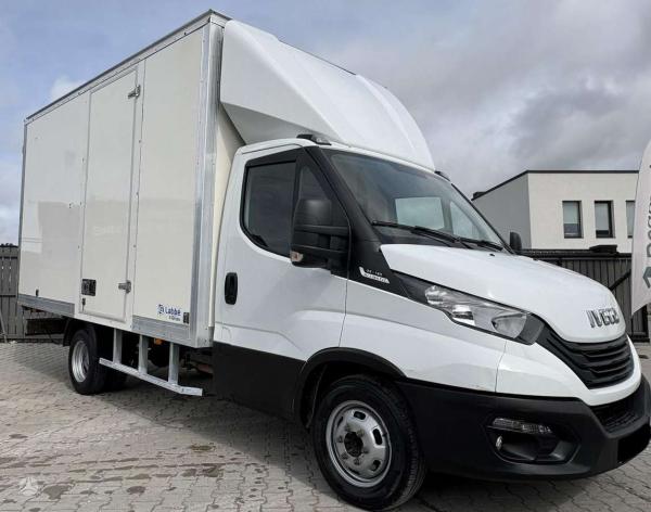 Balts Iveco Daily 2023 Kauņa, ar dzinēja tilpumu 3.00 L un nobraukumu 170 tūkst. km par 17999 €, foto 6 vietnē AUTOMOTO.COM.LV