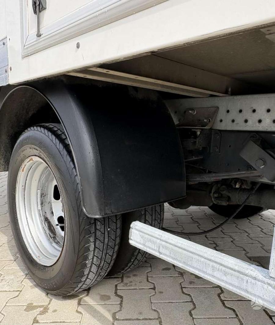 Balts Iveco Daily 2023 Kauņa, ar dzinēja tilpumu 3.00 L un nobraukumu 170 tūkst. km par 17999 €, foto 12 vietnē AUTOMOTO.COM.LV