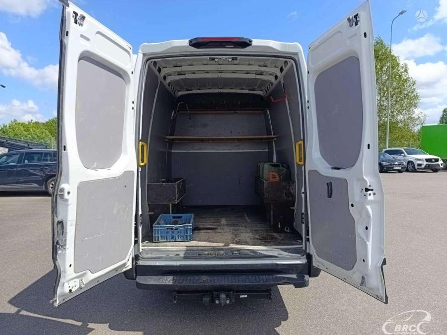 White Iveco Daily 2024 in Vilnius, with an engine capacity of 3.00 L and mileage of 69 thousand km for 29900 €, photo 27 on AUTOMOTO.COM.LV