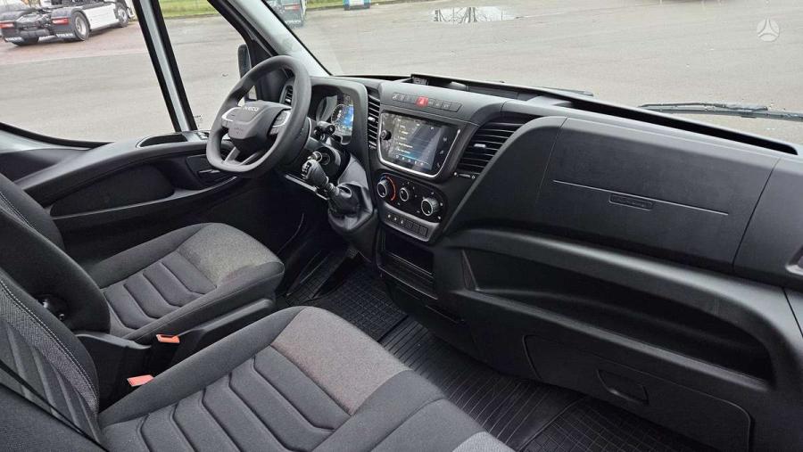 Balts Iveco Daily 2026 Kauņa, ar dzinēja tilpumu 2.29 L un nobraukumu 0 tūkst. km par 33879 €, foto 5 vietnē AUTOMOTO.COM.LV
