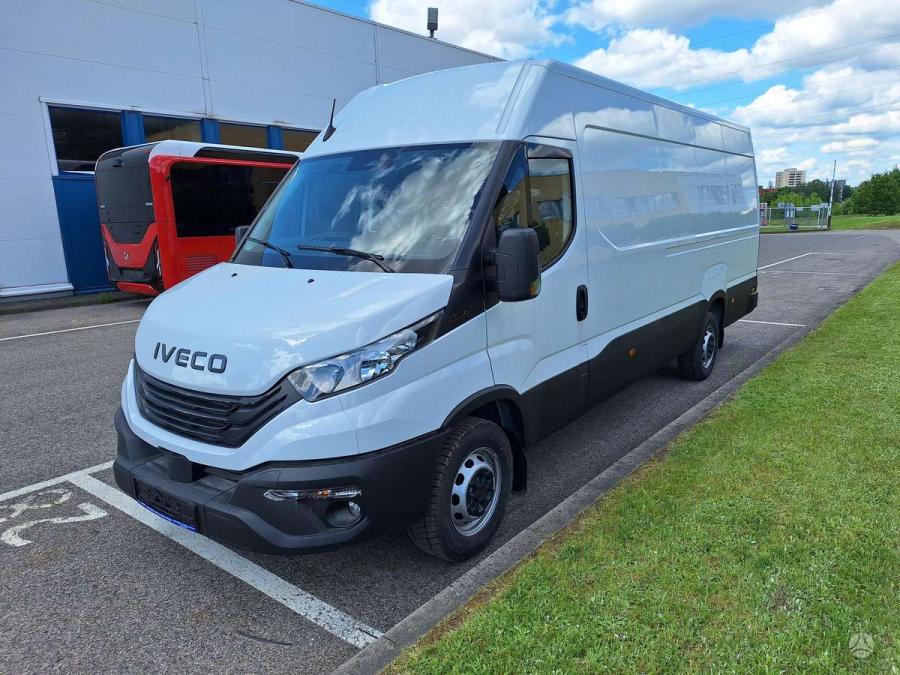 White Iveco Daily 2026 in Vilnius, with an engine capacity of 3.00 L and mileage of 0 thousand km for 39809 €, photo 1 on AUTOMOTO.COM.LV