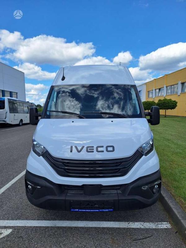 White Iveco Daily 2026 in Vilnius, with an engine capacity of 3.00 L and mileage of 0 thousand km for 39809 €, photo 2 on AUTOMOTO.COM.LV