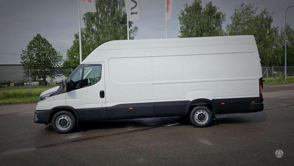 Balts Iveco Daily 2026 Viļņa, ar dzinēja tilpumu 3.00 L un nobraukumu 0 tūkst. km par 39870 €, foto 2 vietnē AUTOMOTO.COM.LV