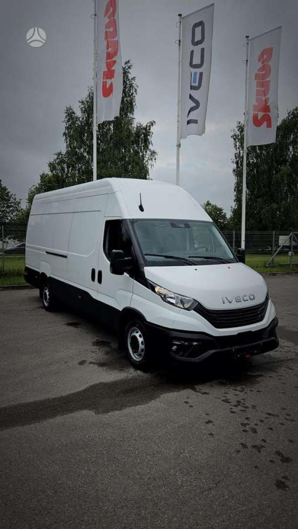 Balts Iveco Daily 2026 Viļņa, ar dzinēja tilpumu 3.00 L un nobraukumu 0 tūkst. km par 39870 €, foto 5 vietnē AUTOMOTO.COM.LV