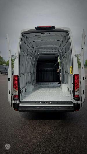 Balts Iveco Daily 2026 Viļņa, ar dzinēja tilpumu 3.00 L un nobraukumu 0 tūkst. km par 39870 €, foto 8 vietnē AUTOMOTO.COM.LV