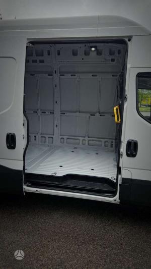 Balts Iveco Daily 2026 Viļņa, ar dzinēja tilpumu 3.00 L un nobraukumu 0 tūkst. km par 39870 €, foto 10 vietnē AUTOMOTO.COM.LV