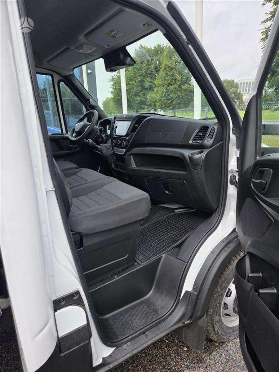 Balts Iveco Daily 2026 Viļņa, ar dzinēja tilpumu 3.00 L un nobraukumu 0 tūkst. km par 49005 €, foto 7 vietnē AUTOMOTO.COM.LV