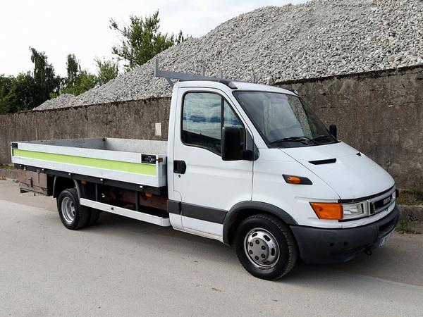 Ивеко Дейли 2002 в Таллин на AUTOMOTO.COM.LV Белый Ивеко Дейли 2002 в Таллин, объемом двигателя 2.80 л и пробегом 261 тыс. км за 2999 €, фото 3 на AUTOMOTO.COM.LV