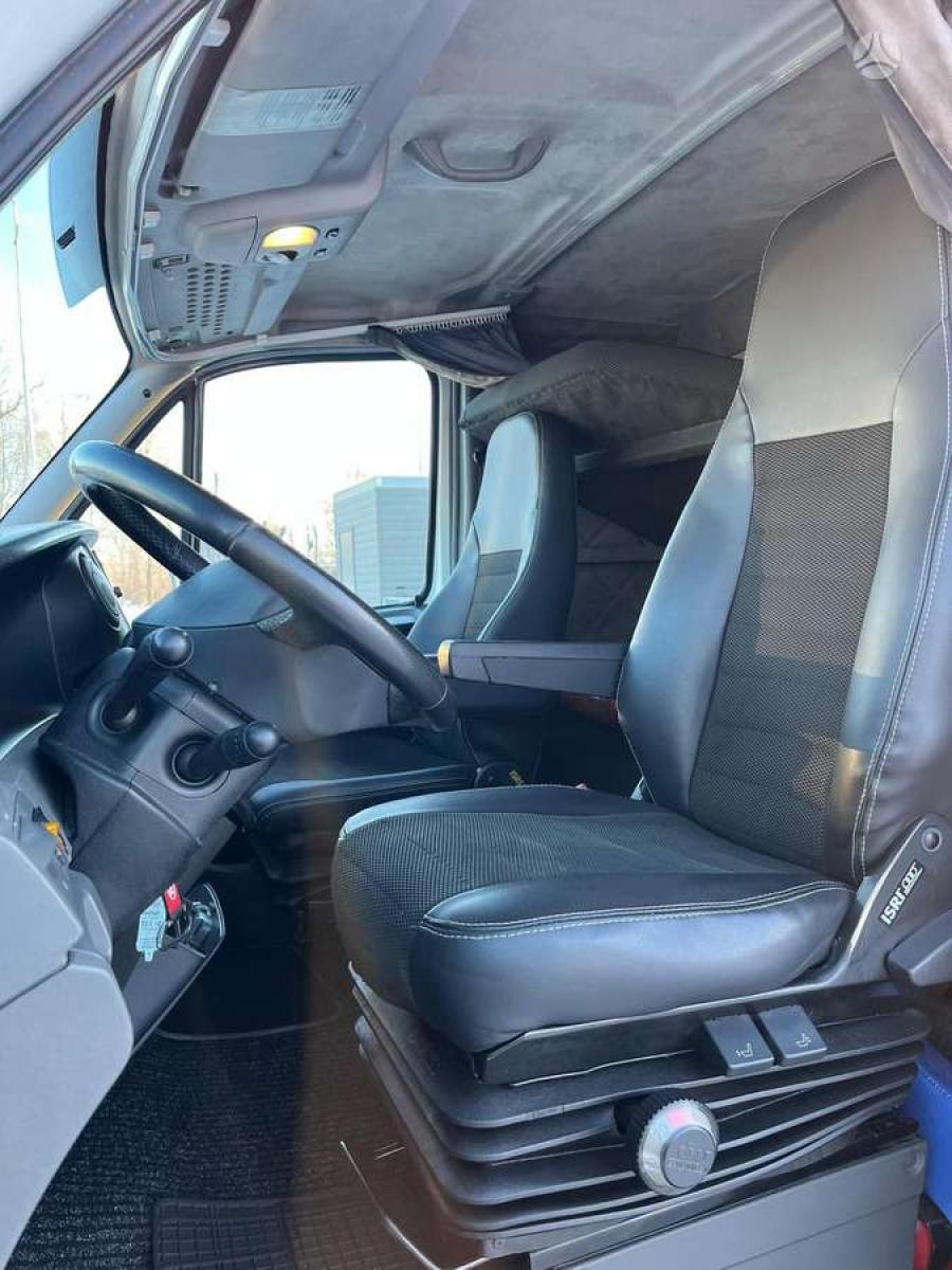Balts Iveco Daily 2010 Jelgava, ar dzinēja tilpumu 3.00 L un nobraukumu 383 tūkst. km par 13950 €, foto 18 vietnē AUTOMOTO.COM.LV