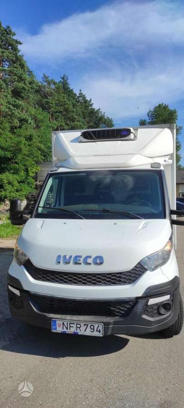 White Iveco Daily 2016 in Kaunas, with an engine capacity of 2.29 L and mileage of 368 thousand km for 10406 €, photo 5 on AUTOMOTO.COM.LV