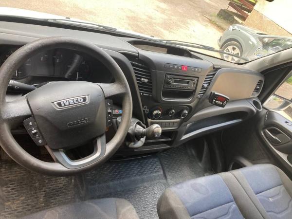 White Iveco Daily 2019 in Jonava, with an engine capacity of 2.30 L and mileage of 285 thousand km for 17000 €, photo 8 on AUTOMOTO.COM.LV