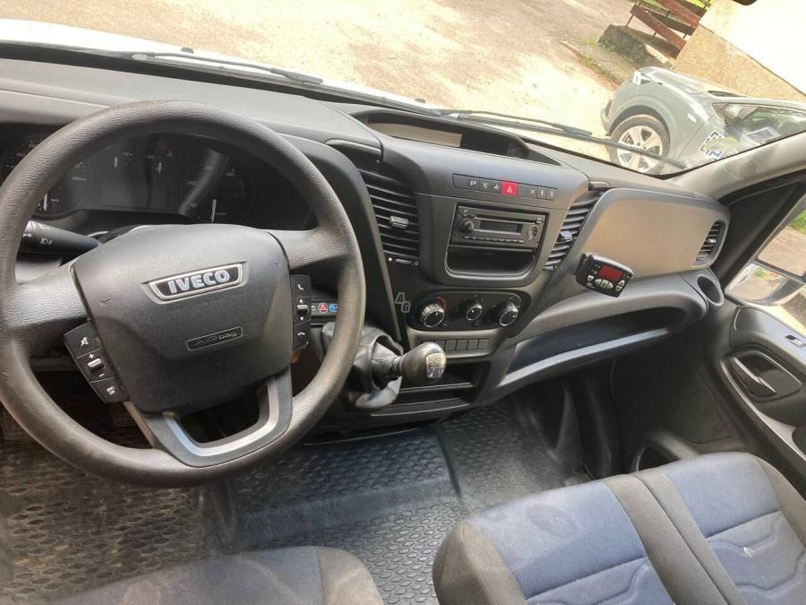 White Iveco Daily 2019 in Jonava, with an engine capacity of 2.30 L and mileage of 285 thousand km for 17000 €, photo 9 on AUTOMOTO.COM.LV