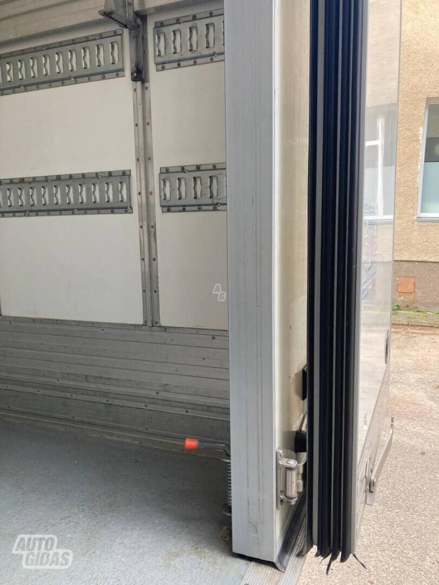 White Iveco Daily 2019 in Jonava, with an engine capacity of 2.30 L and mileage of 285 thousand km for 17000 €, photo 11 on AUTOMOTO.COM.LV