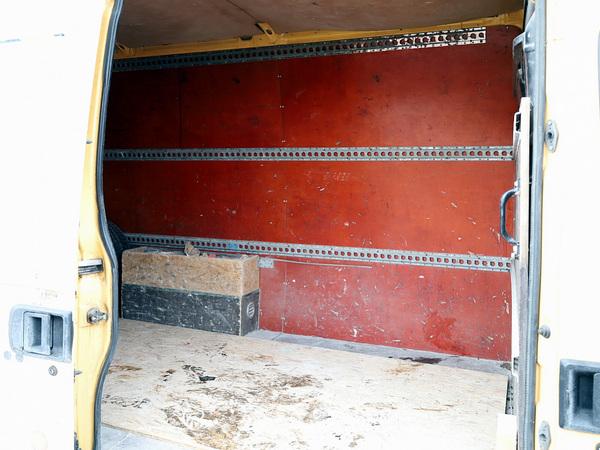 Dzeltens Iveco Daily 2008 Tallina, ar dzinēja tilpumu 3.00 L un nobraukumu 236 tūkst. km par 1599 €, foto 8 vietnē AUTOMOTO.COM.LV