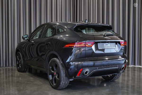 Melns Jaguar E-Pace 2018 Marijampole, ar dzinēja tilpumu 2.00 L un nobraukumu 162 tūkst. km par 14250 €, foto 7 vietnē AUTOMOTO.COM.LV
