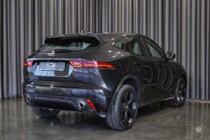 Black Jaguar E-Pace 2018 in Marijampole, with an engine capacity of 2.00 L and mileage of 162 thousand km for 14250 €, photo 11 on AUTOMOTO.COM.LV