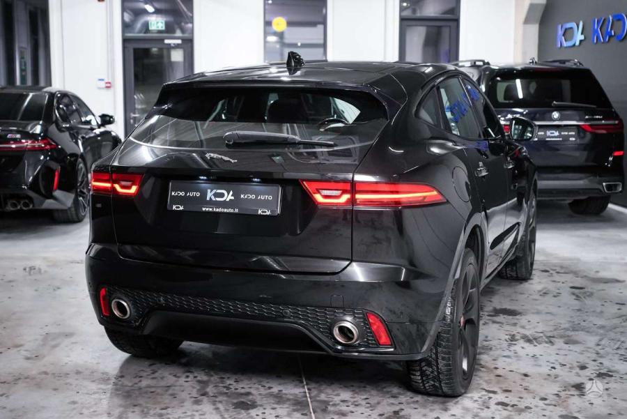 Melns Jaguar E-Pace 2018 Kauņa, ar dzinēja tilpumu 2.00 L un nobraukumu 162 tūkst. km par 14250 €, foto 10 vietnē AUTOMOTO.COM.LV