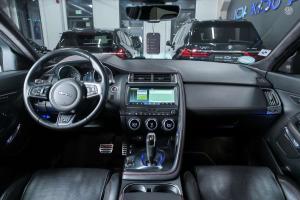Melns Jaguar E-Pace 2018 Kauņa, ar dzinēja tilpumu 2.00 L un nobraukumu 162 tūkst. km par 14250 €, foto 15 vietnē AUTOMOTO.COM.LV