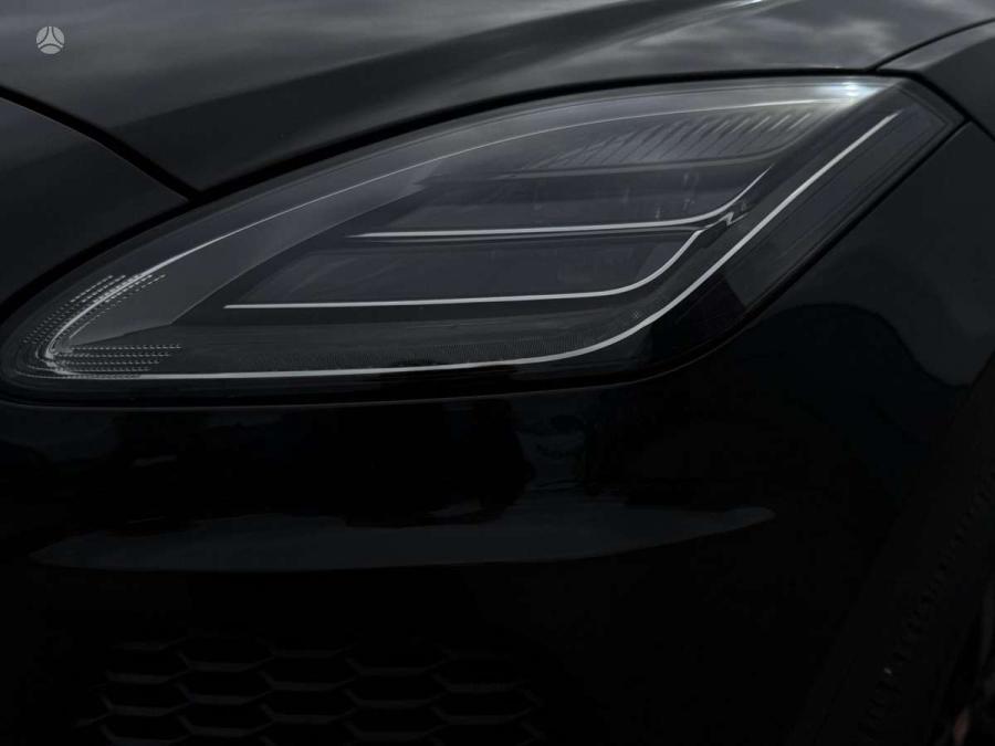 Black Jaguar E-Pace 2018 in Taurage, with an engine capacity of 2.00 L and mileage of 176 thousand km for 12900 €, photo 4 on AUTOMOTO.COM.LV