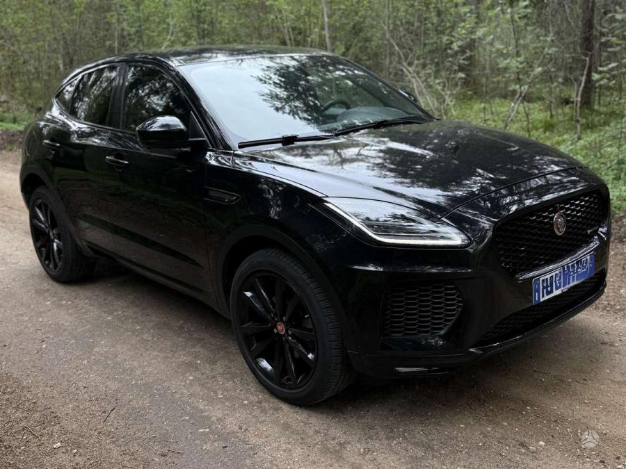 Black Jaguar E-Pace 2018 in Taurage, with an engine capacity of 2.00 L and mileage of 176 thousand km for 12900 €, photo 5 on AUTOMOTO.COM.LV