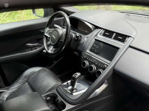 Black Jaguar E-Pace 2018 in Taurage, with an engine capacity of 2.00 L and mileage of 176 thousand km for 12900 €, photo 21 on AUTOMOTO.COM.LV