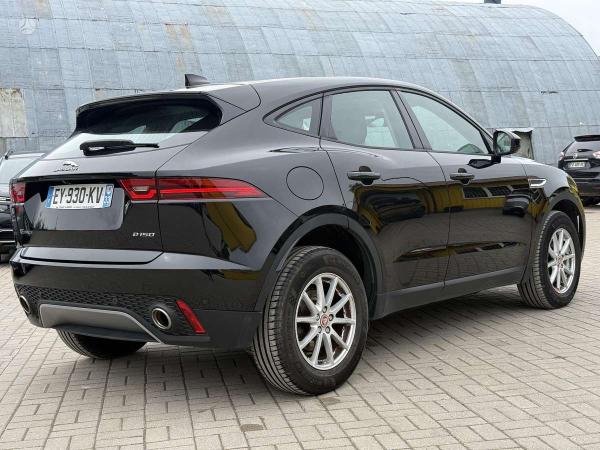 Черный Ягуар E-Pace 2018 в Каунас, объемом двигателя 2.00 л и пробегом 300 тыс. км за 9900 €, фото 3 на AUTOMOTO.COM.LV