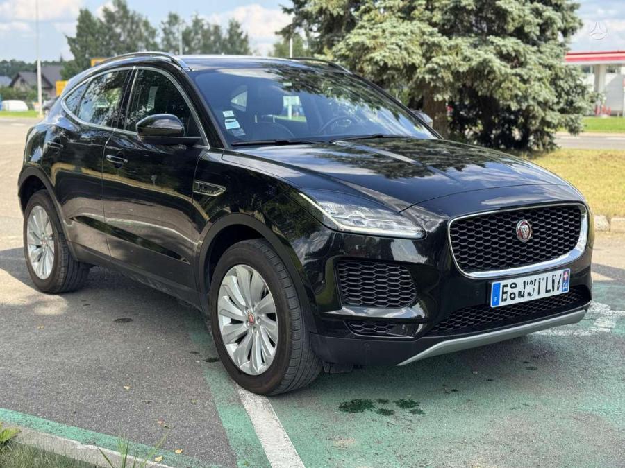 Black Jaguar E-Pace 2018 in Taurage, with an engine capacity of 2.00 L and mileage of 163 thousand km for 12800 €, photo 4 on AUTOMOTO.COM.LV