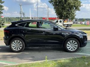 Black Jaguar E-Pace 2018 in Taurage, with an engine capacity of 2.00 L and mileage of 163 thousand km for 12800 €, photo 5 on AUTOMOTO.COM.LV