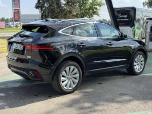 Black Jaguar E-Pace 2018 in Taurage, with an engine capacity of 2.00 L and mileage of 163 thousand km for 12800 €, photo 7 on AUTOMOTO.COM.LV
