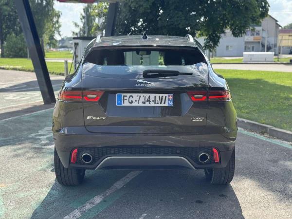 Black Jaguar E-Pace 2018 in Taurage, with an engine capacity of 2.00 L and mileage of 163 thousand km for 12800 €, photo 7 on AUTOMOTO.COM.LV