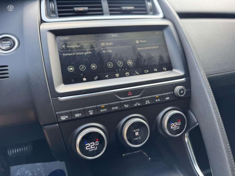 Black Jaguar E-Pace 2018 in Taurage, with an engine capacity of 2.00 L and mileage of 163 thousand km for 12800 €, photo 14 on AUTOMOTO.COM.LV