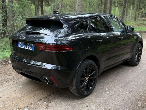 Melns Jaguar E-Pace 2018 Tauragė, ar dzinēja tilpumu 2.00 L un nobraukumu 176 tūkst. km par 12900 €, foto 5 vietnē AUTOMOTO.COM.LV