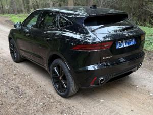 Black Jaguar E-Pace 2018 in Taurage, with an engine capacity of 2.00 L and mileage of 176 thousand km for 12900 €, photo 7 on AUTOMOTO.COM.LV