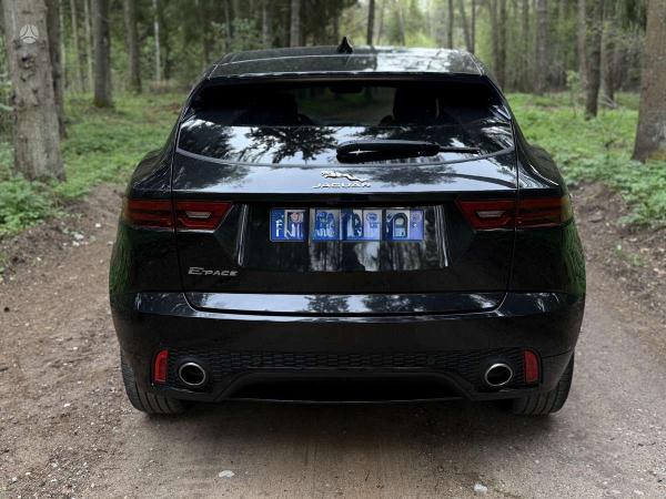 Melns Jaguar E-Pace 2018 Tauragė, ar dzinēja tilpumu 2.00 L un nobraukumu 176 tūkst. km par 12900 €, foto 8 vietnē AUTOMOTO.COM.LV