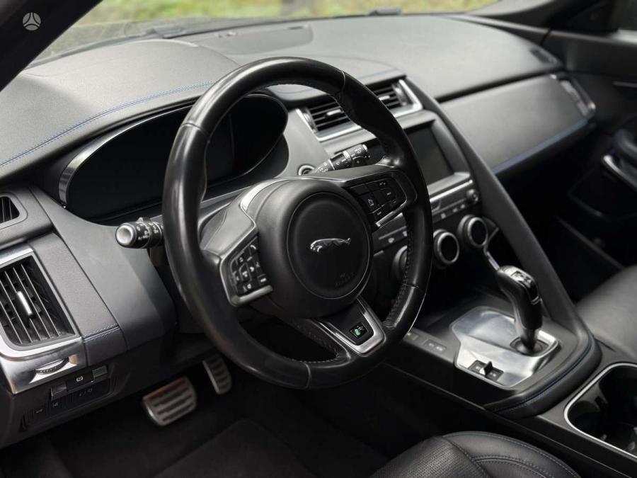 Black Jaguar E-Pace 2018 in Taurage, with an engine capacity of 2.00 L and mileage of 176 thousand km for 12900 €, photo 14 on AUTOMOTO.COM.LV