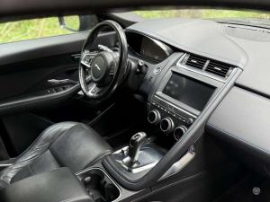 Black Jaguar E-Pace 2018 in Taurage, with an engine capacity of 2.00 L and mileage of 176 thousand km for 12900 €, photo 22 on AUTOMOTO.COM.LV