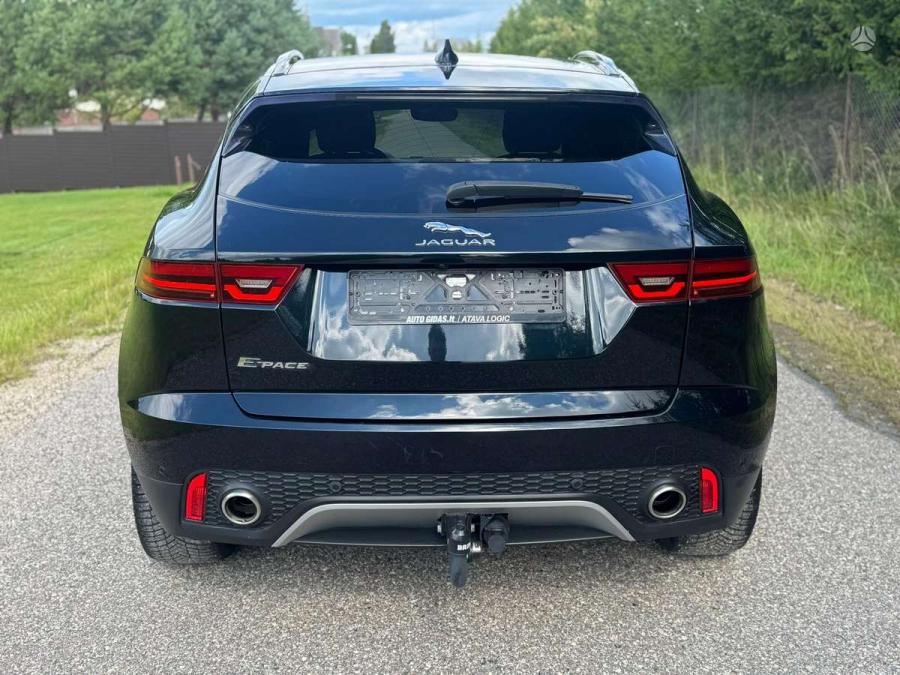 Melns Jaguar E-Pace 2018 Utena, ar dzinēja tilpumu 2.00 L un nobraukumu 153 tūkst. km par 11500 €, foto 8 vietnē AUTOMOTO.COM.LV