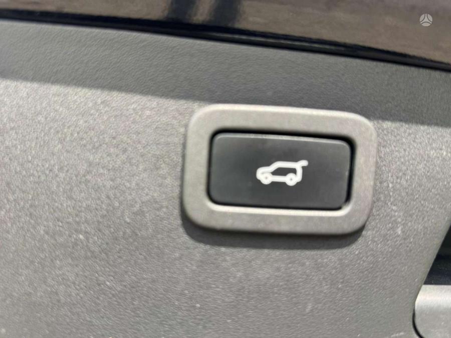 Melns Jaguar E-Pace 2018 Utena, ar dzinēja tilpumu 2.00 L un nobraukumu 153 tūkst. km par 11500 €, foto 21 vietnē AUTOMOTO.COM.LV